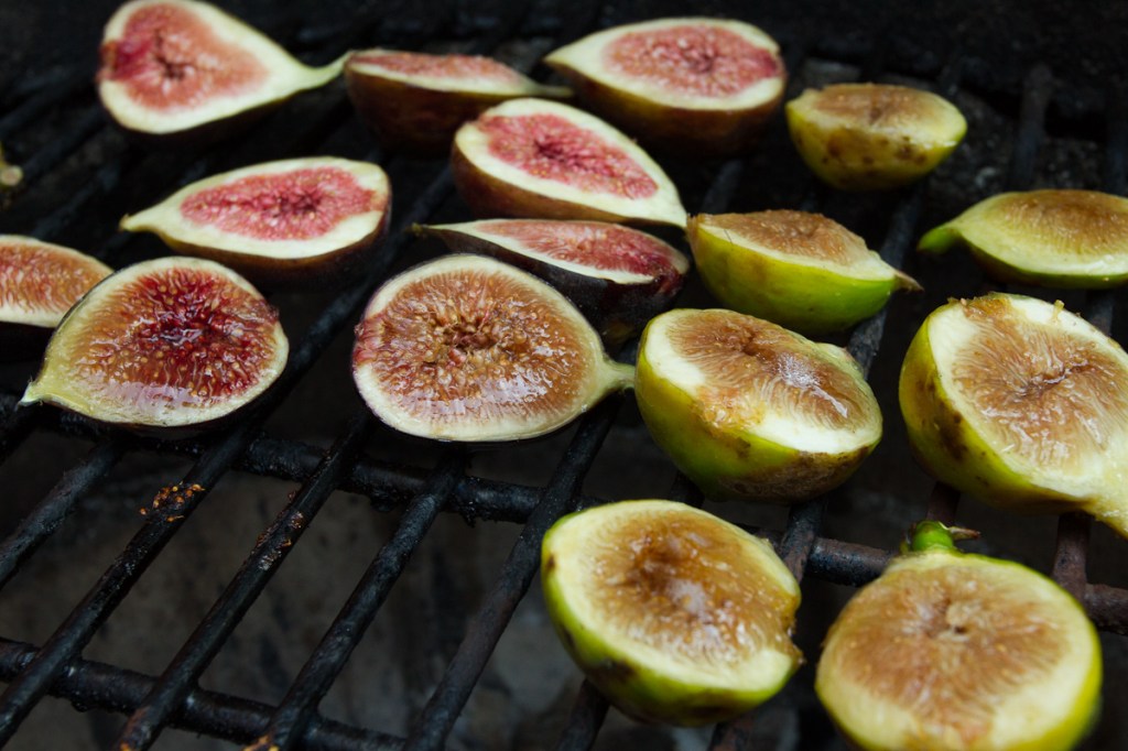 Grilled Figs with Crème Fraîche and Chestnut Honey | The Garum Factory